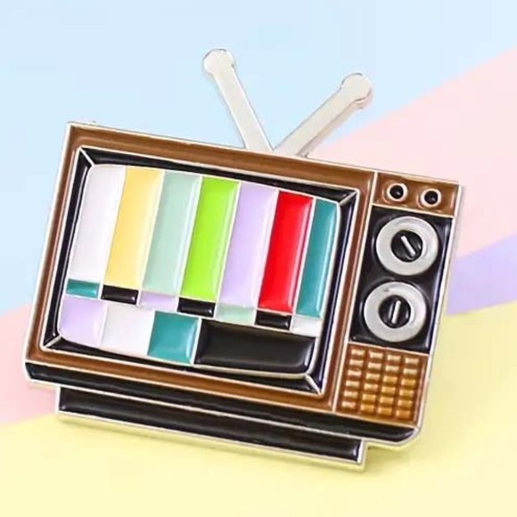 GREAT THROWBACK 50'S TV TEST PATTERN | Jewelry | 95s Tv W Rabbit Ear ...